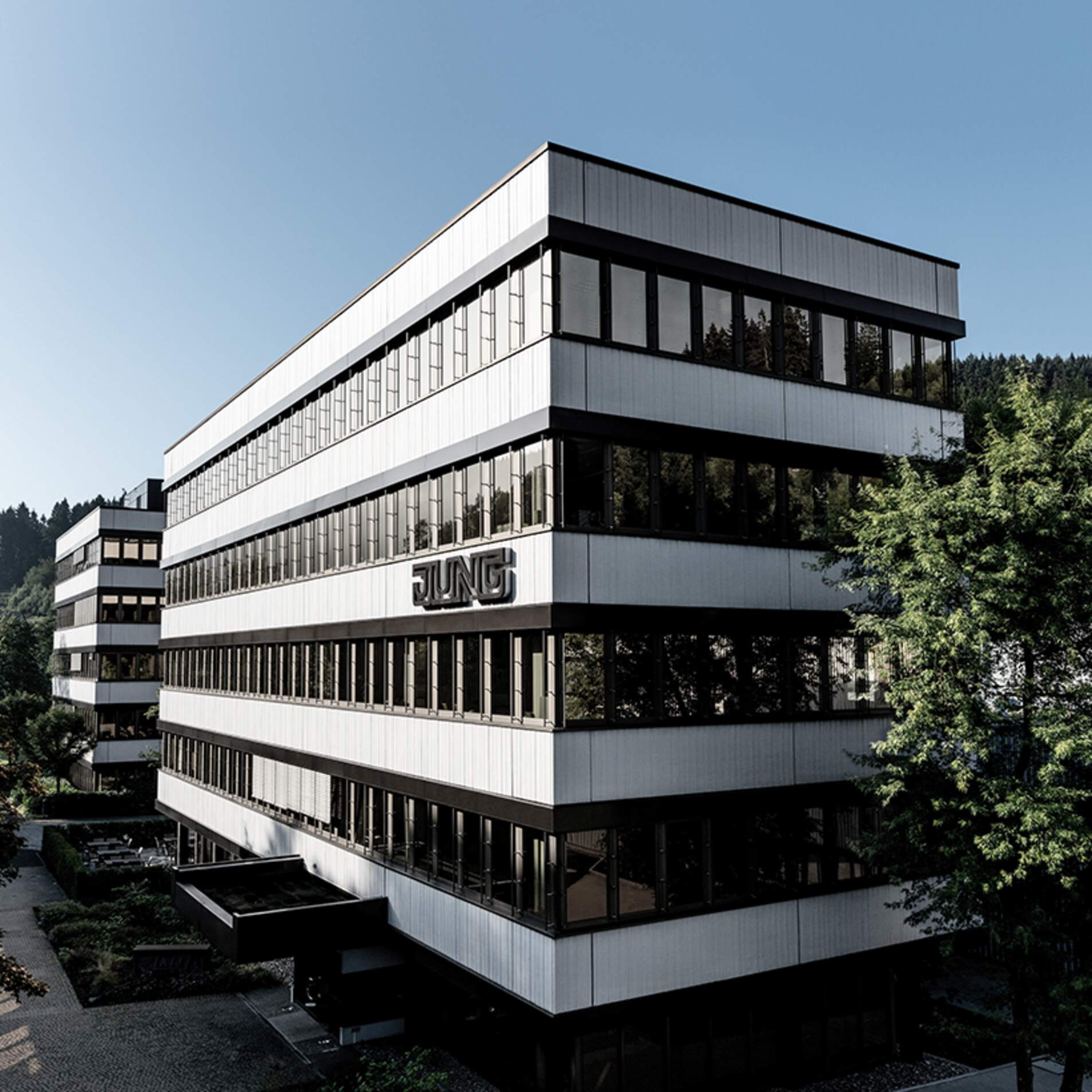 JUNG – the company for modern building technology