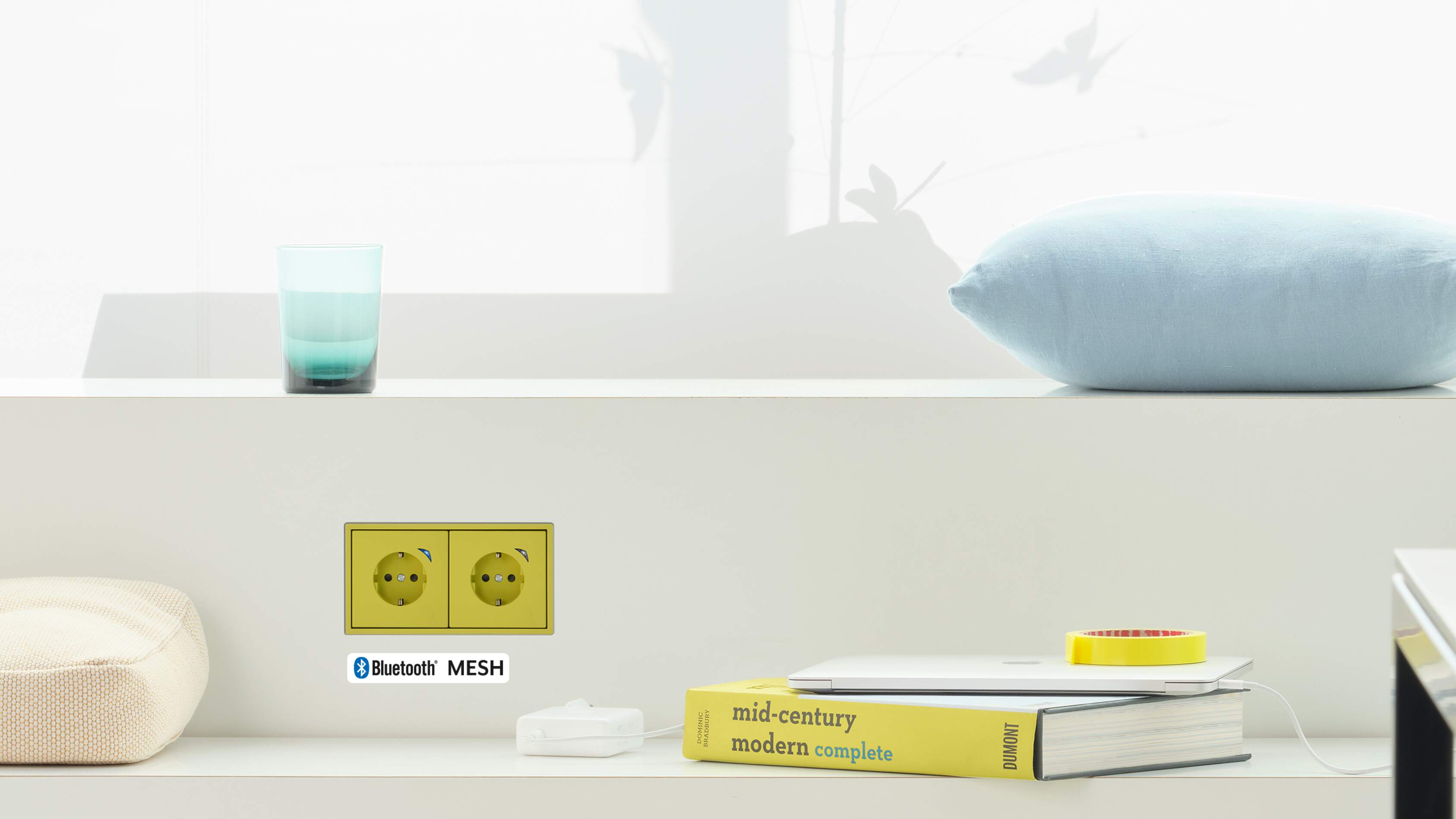 JUNG HOME. JUST SMART.