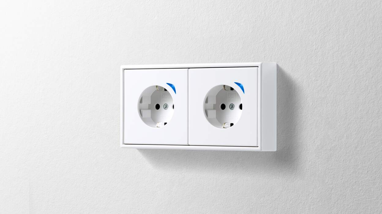 JUNG HOME – the energy-efficient sockets