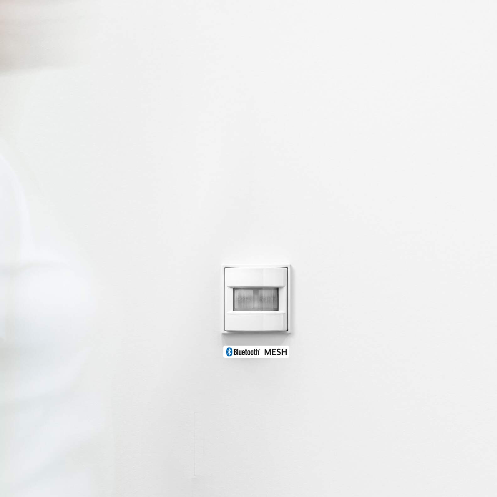 JUNG HOME: los detectores de movimiento y presencia inteligentes